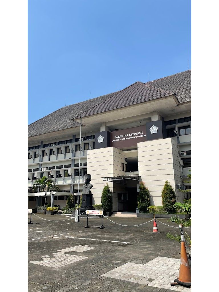 Maukuliah | Universitas Sarjanawiyata Tamansiswa